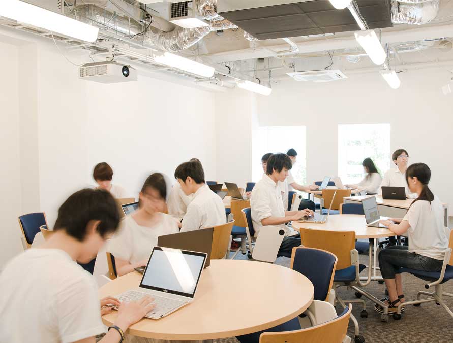 情報連携学部 | INIAD